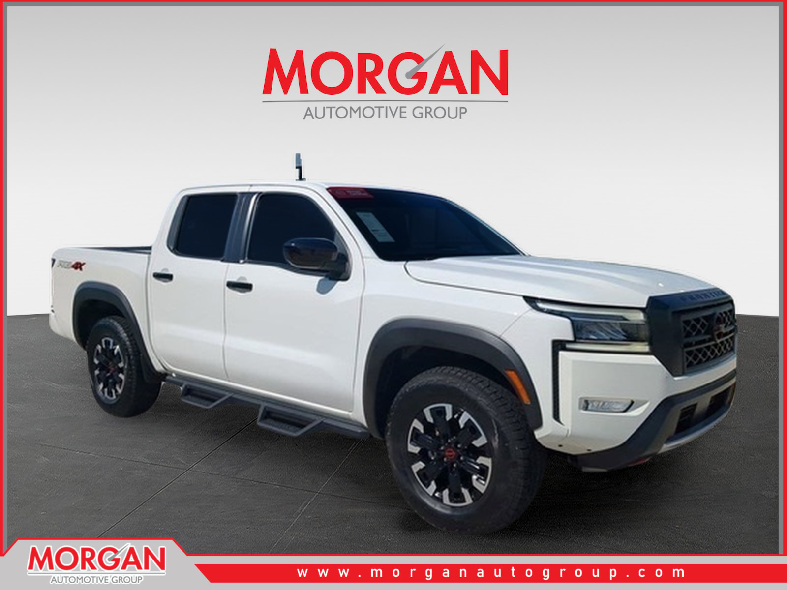 Nissan Frontier 2022 White