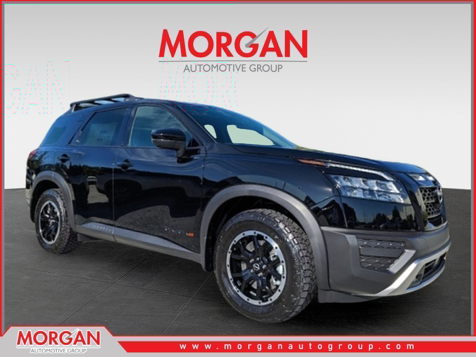 Nissan Pathfinder 2022 Black Rims