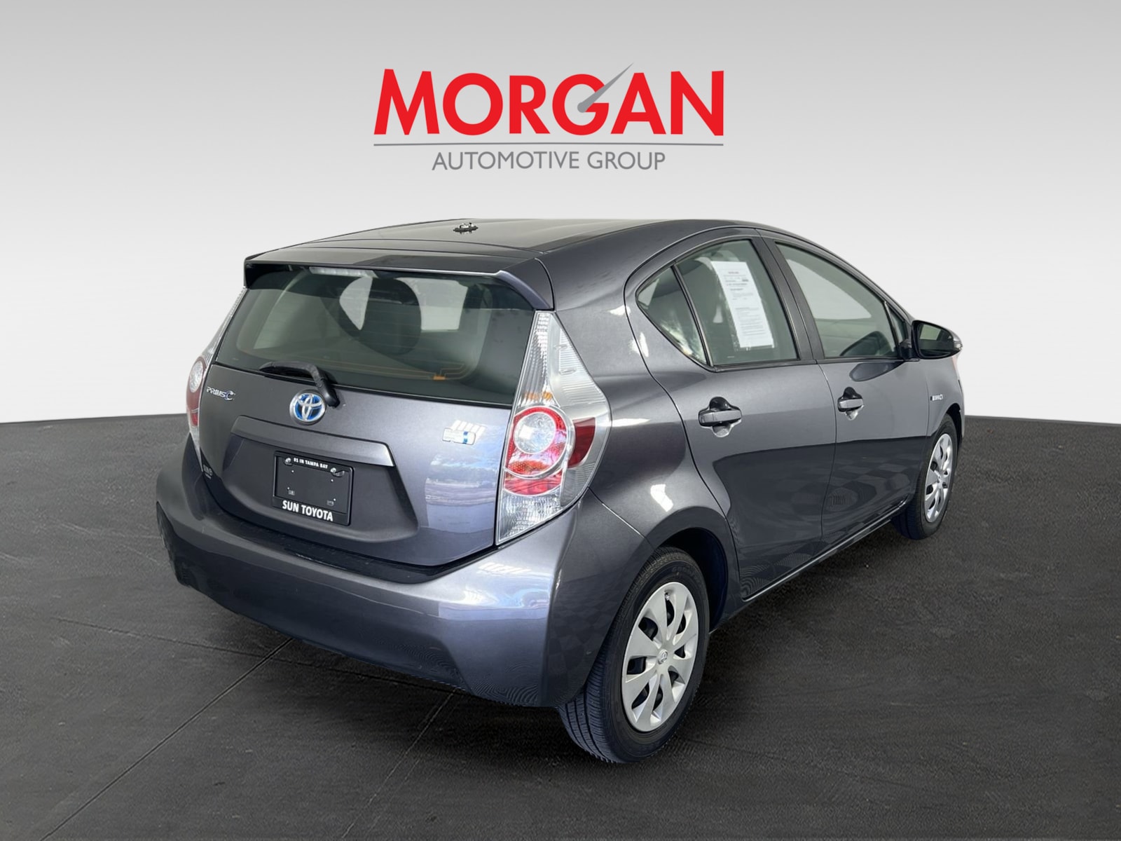 Prius C Magnetic Grey